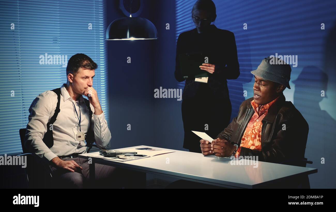 Interrogation police female hi-res stock photography and images - Alamy