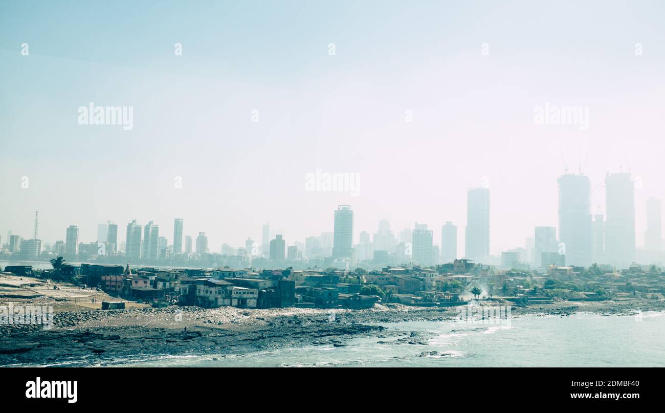 Slum with skyscrapers india hi-res stock photography and images - Alamy