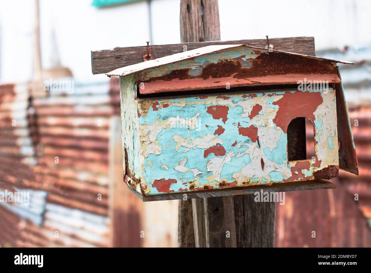 Antique mailbox hi-res stock photography and images - Alamy