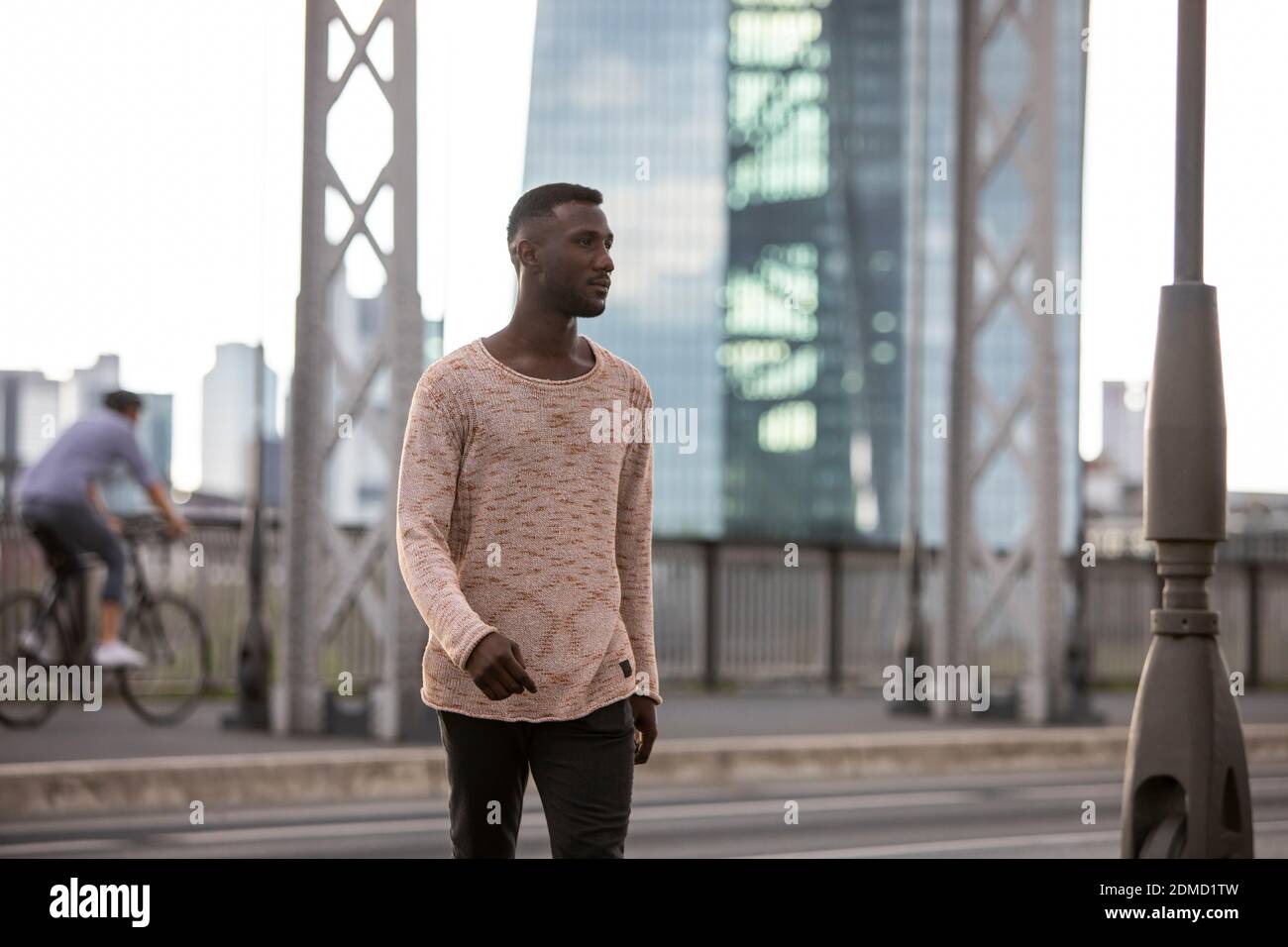 Side View Head Turned High Resolution Stock Photography and Images - Alamy