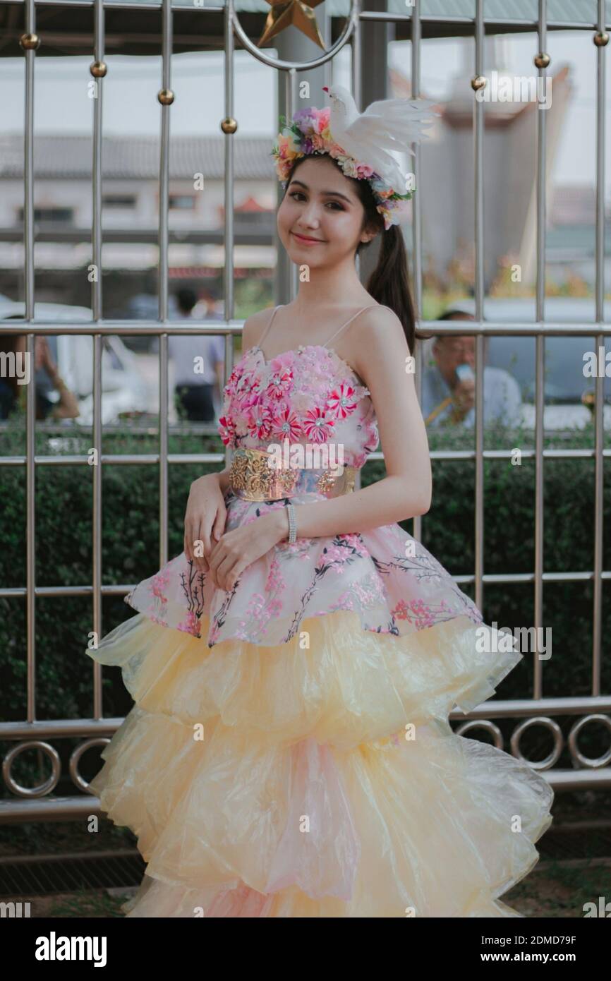 Plastic dress catwalk hi-res stock photography and images - Alamy