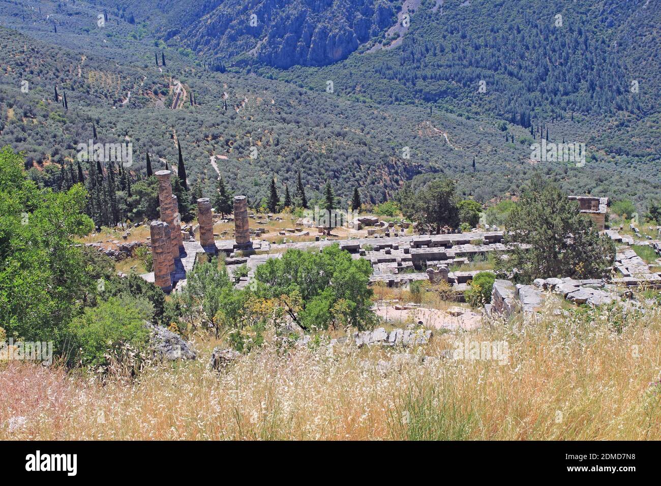 Delphes temple hi-res stock photography and images - Alamy