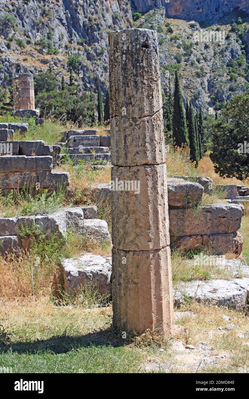 Delphes temple hi-res stock photography and images - Alamy