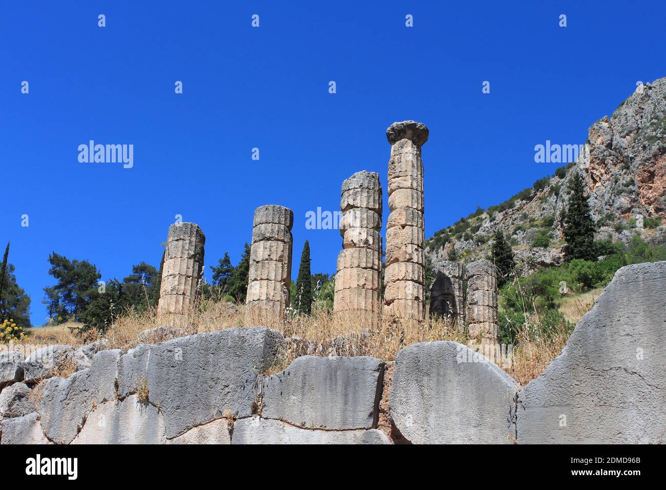 Delphes temple hi-res stock photography and images - Alamy
