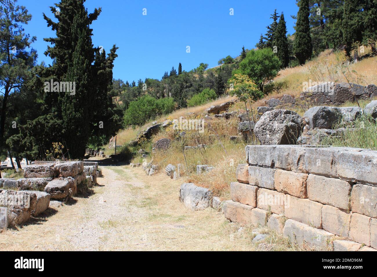 Delphes temple hi-res stock photography and images - Alamy