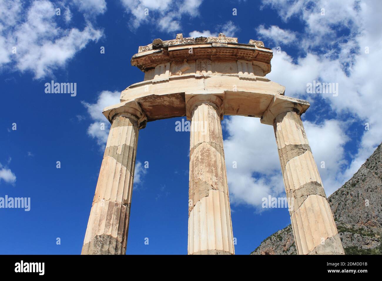 Delphes temple hi-res stock photography and images - Alamy