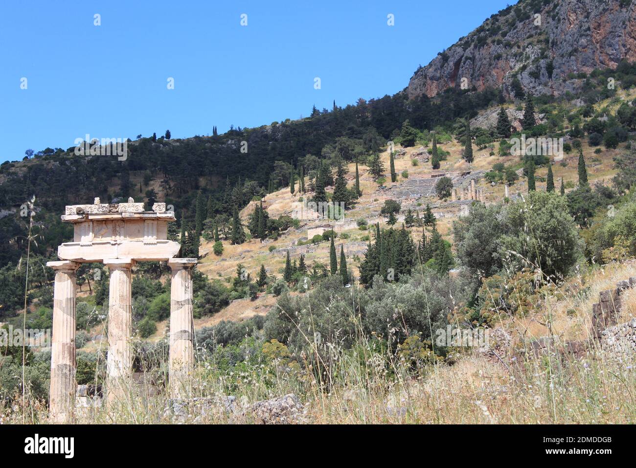 Delphes temple hi-res stock photography and images - Alamy