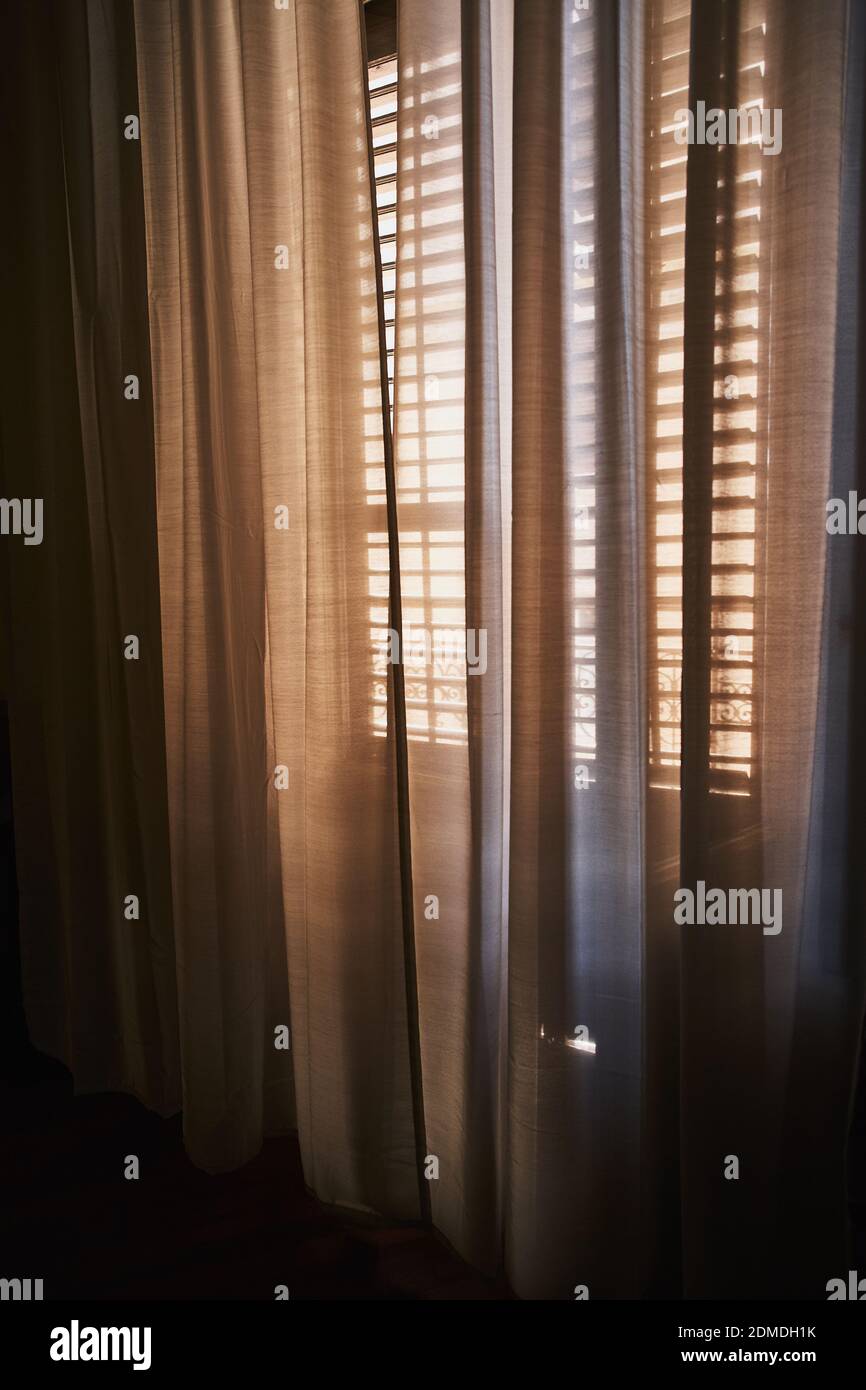 Curtain filtered light hi-res stock photography and images - Alamy