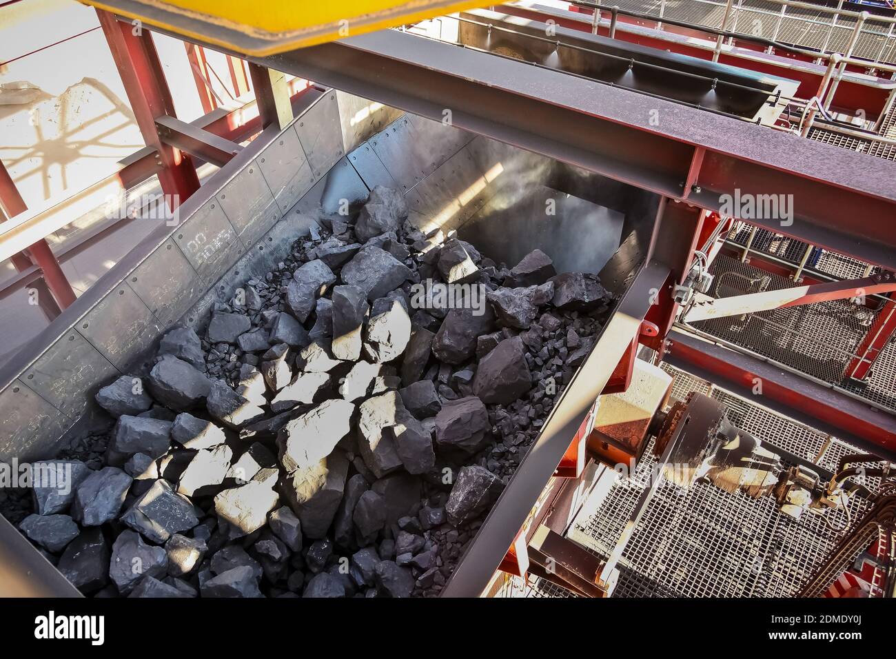 Coal mining processing equipment hi-res stock photography and images ...