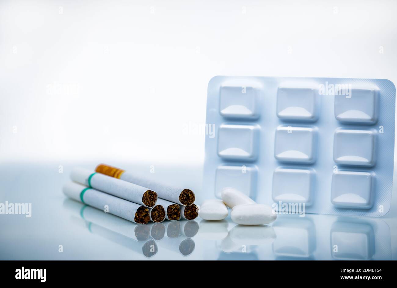 Smoker lung tissue hi-res stock photography and images - Alamy