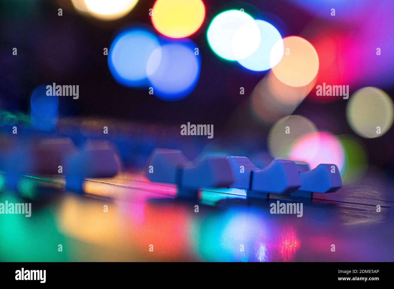 Mixer lights hi-res stock photography and images - Alamy