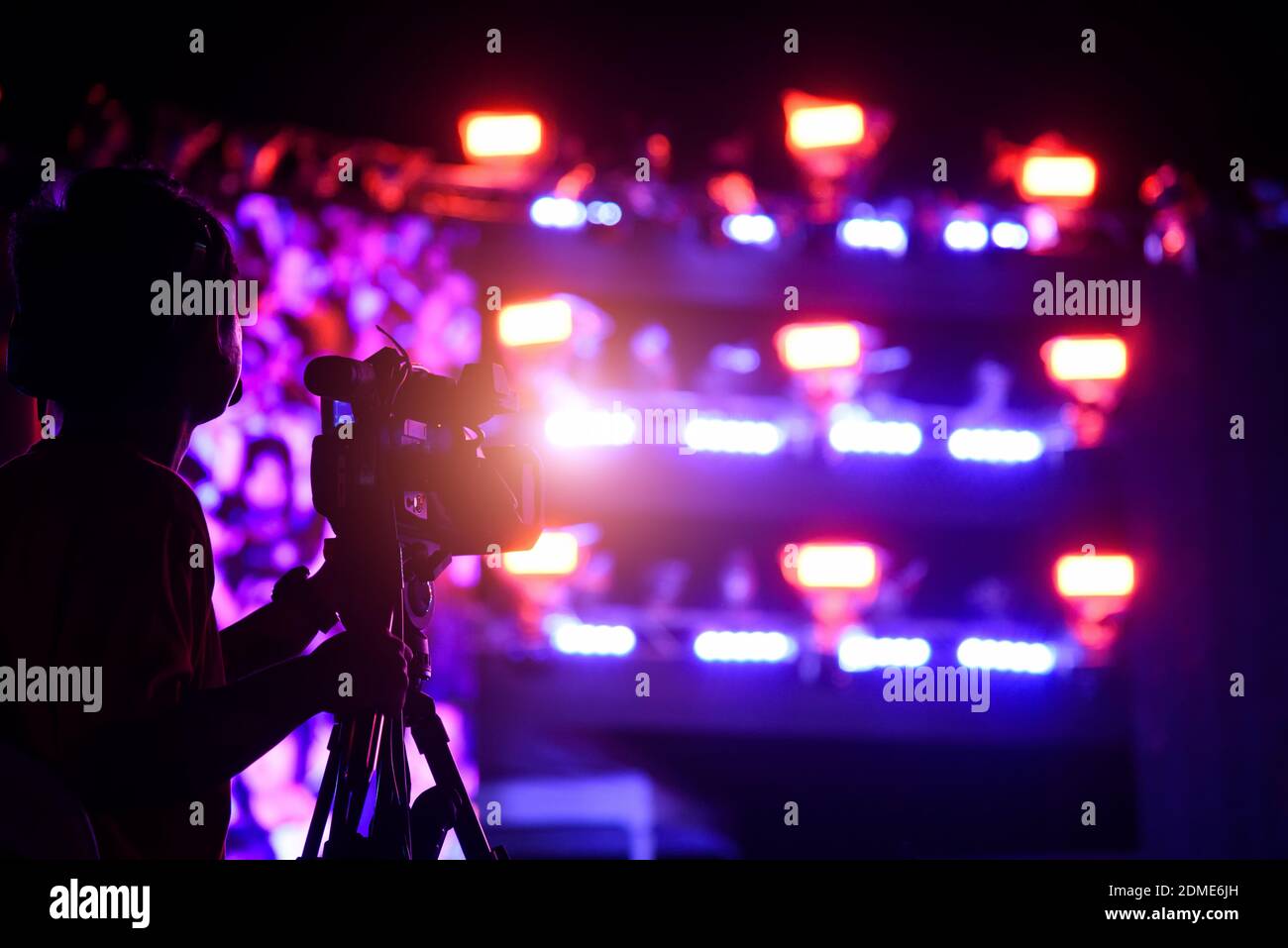 Camera captioning hi-res stock photography and images - Alamy
