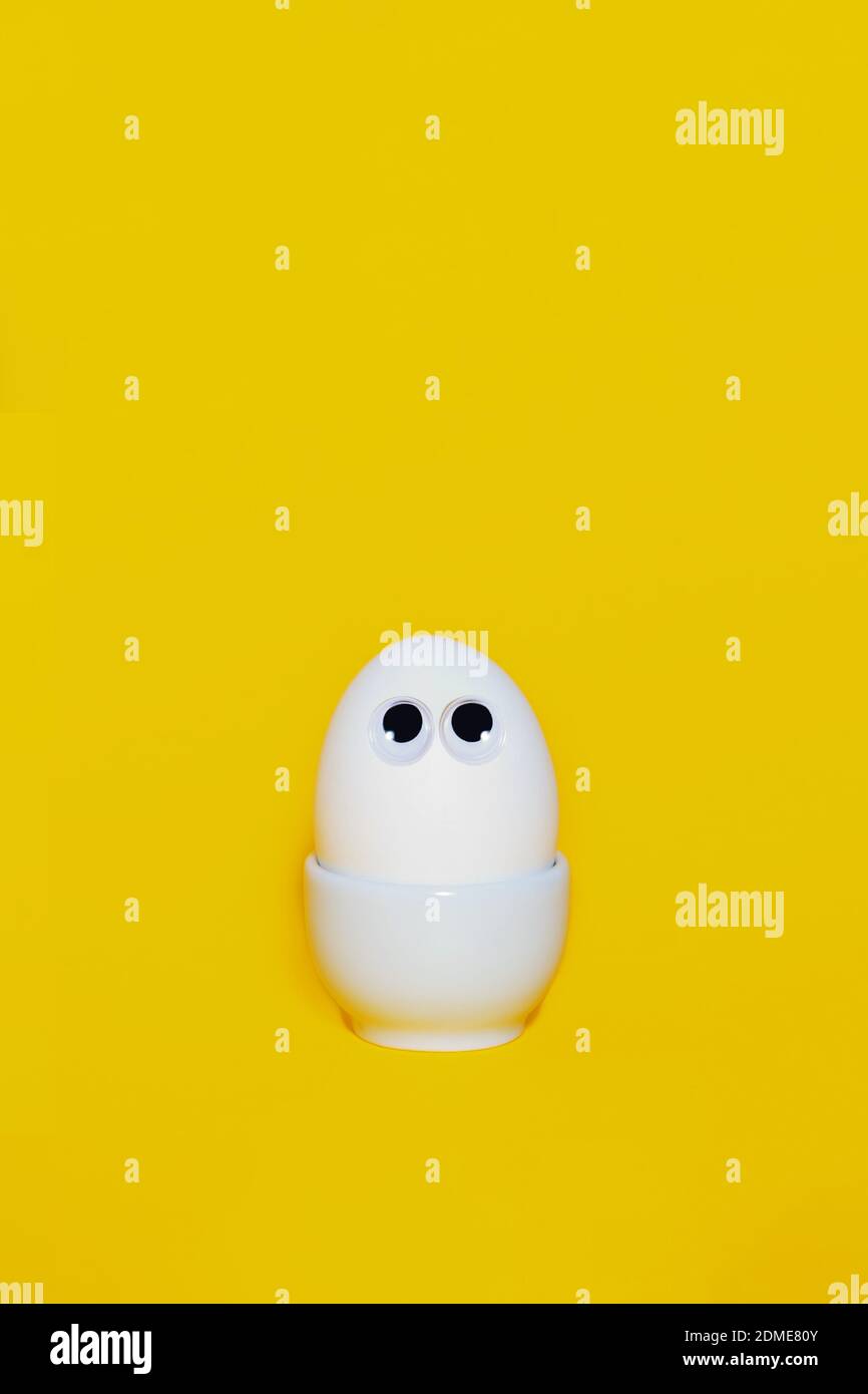 Happy eyes hi-res stock photography and images - Alamy