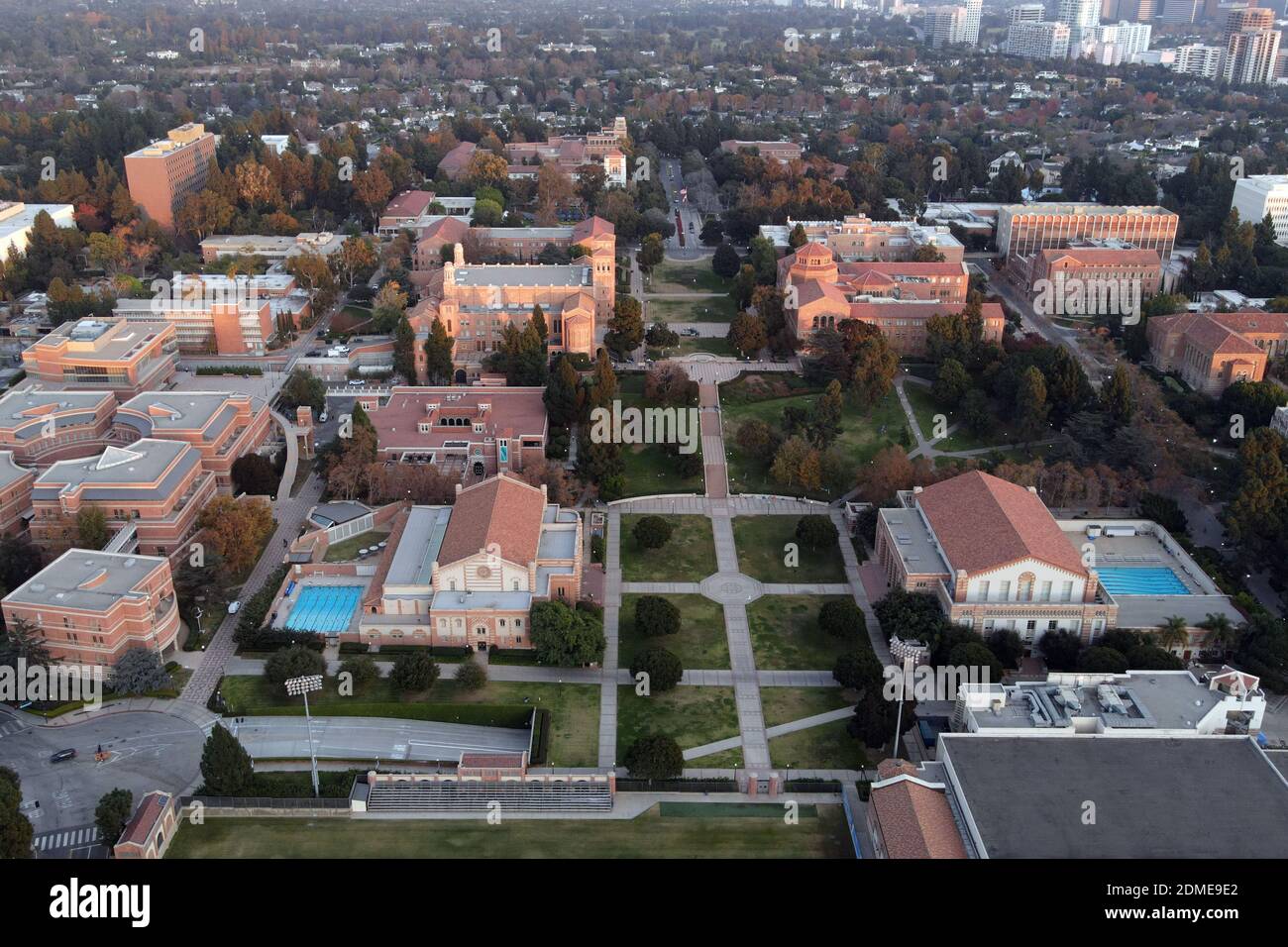 Los Angeles, United States. 09th Dec, 2020. General aerial overall view ...