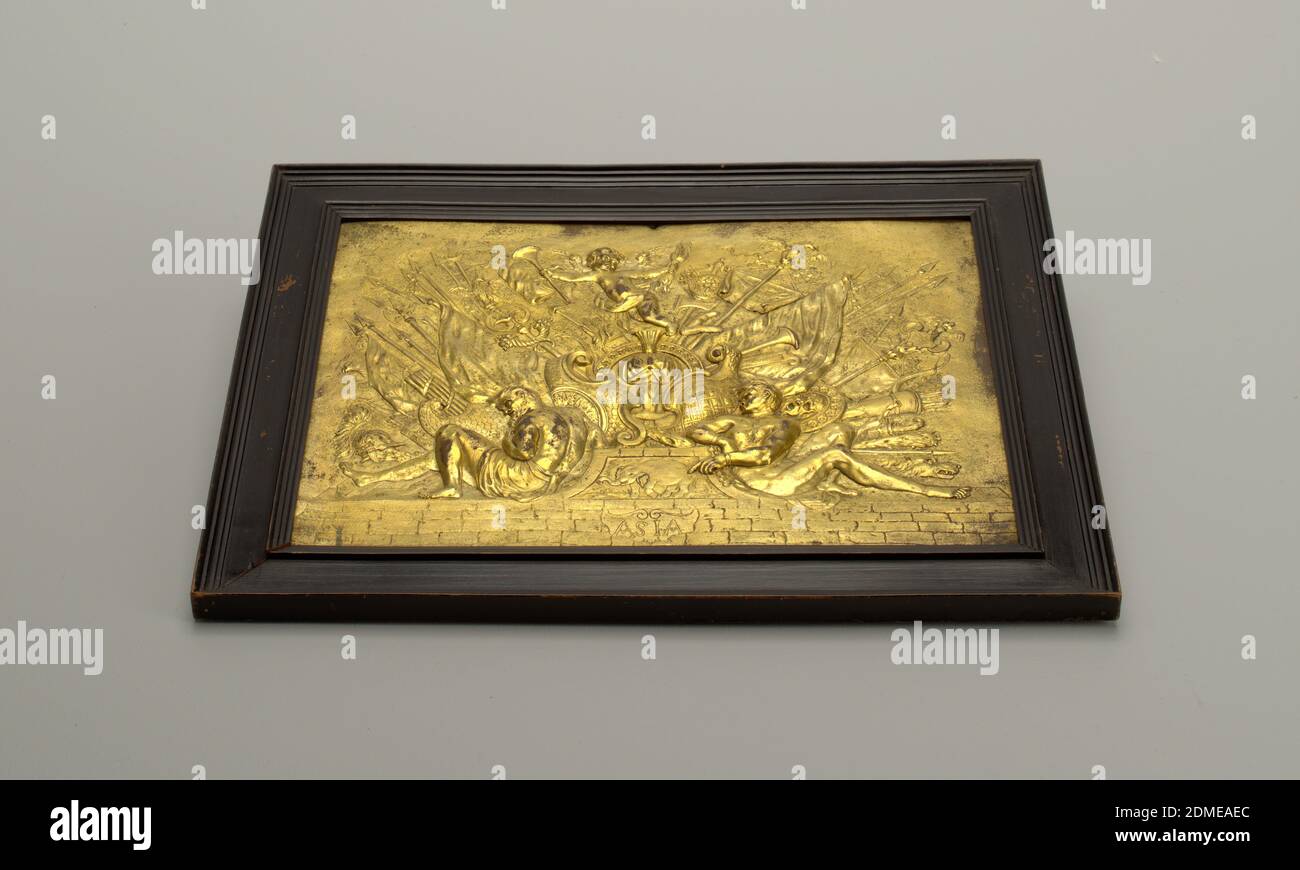 Heraldic cartouche surrounded hi-res stock photography and images - Alamy