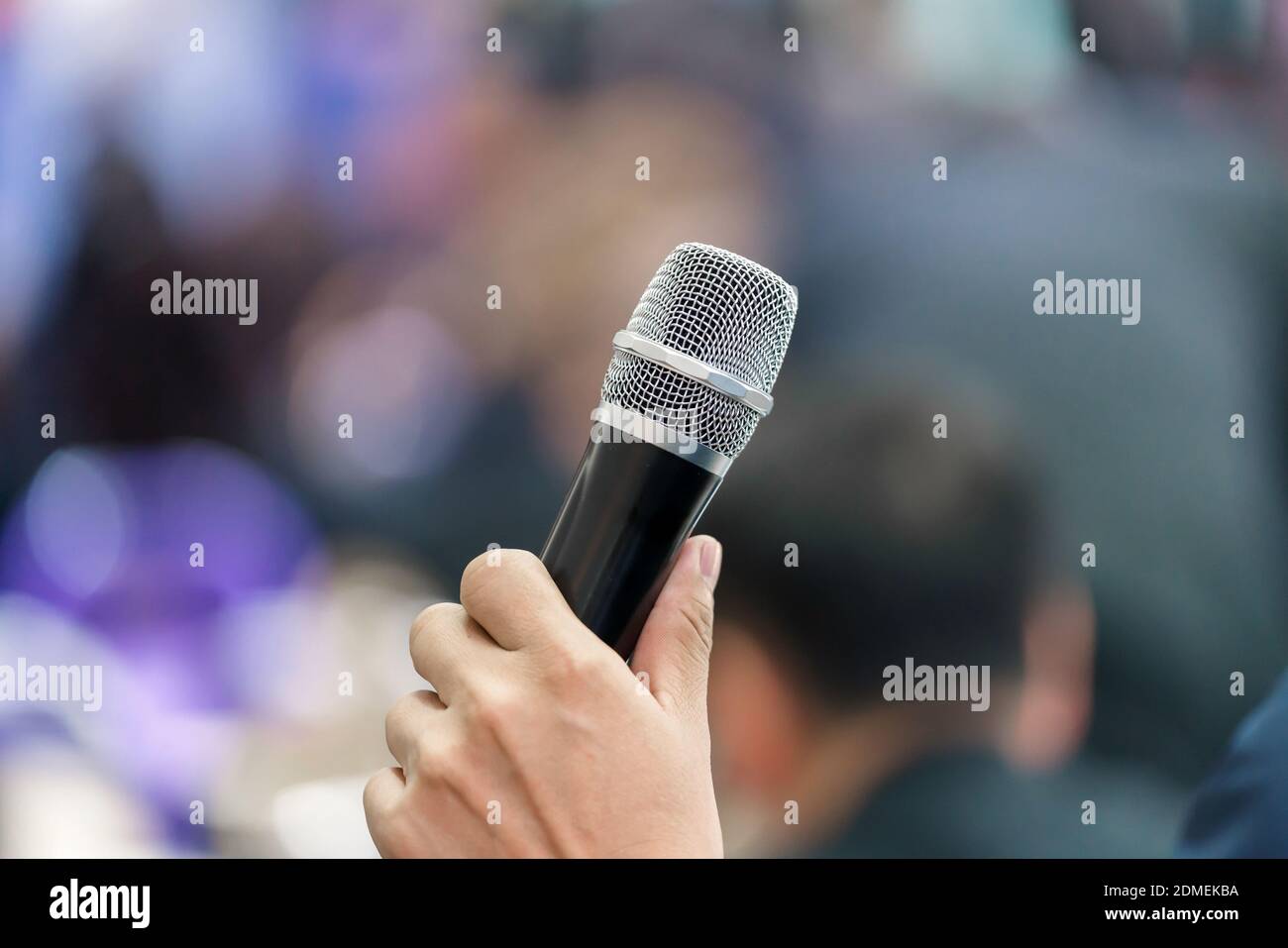 Hold Microphone High Resolution Stock Photography and Images - Alamy