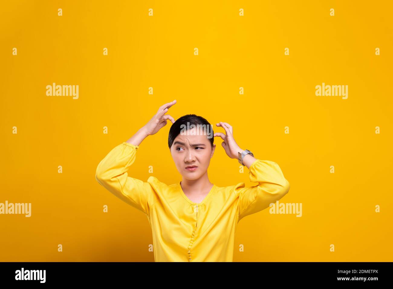 Dandruff woman scalp scratching hi-res stock photography and images - Alamy