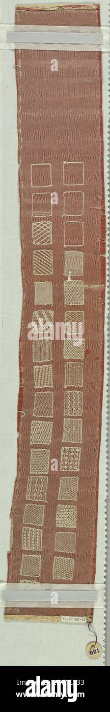 Hexagonal double ply mesh hi-res stock photography and images - Alamy
