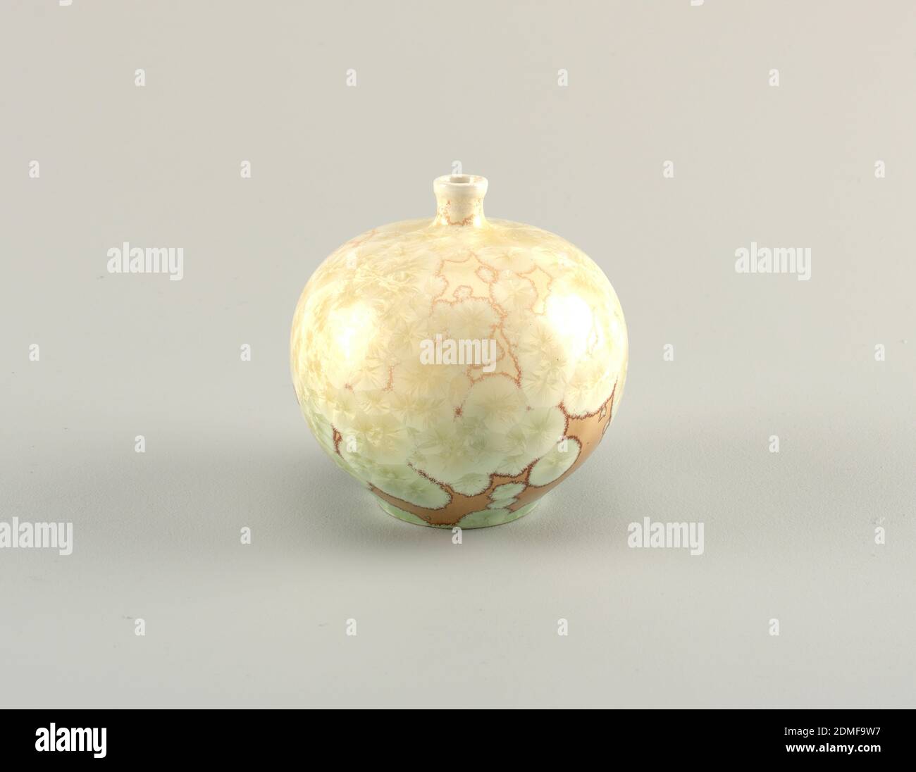 Pottery background hi-res stock photography and images - Alamy