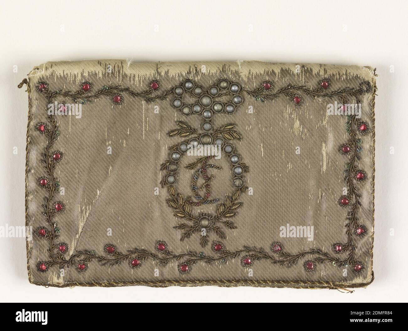 Silver and paste jewels hi-res stock photography and images - Alamy