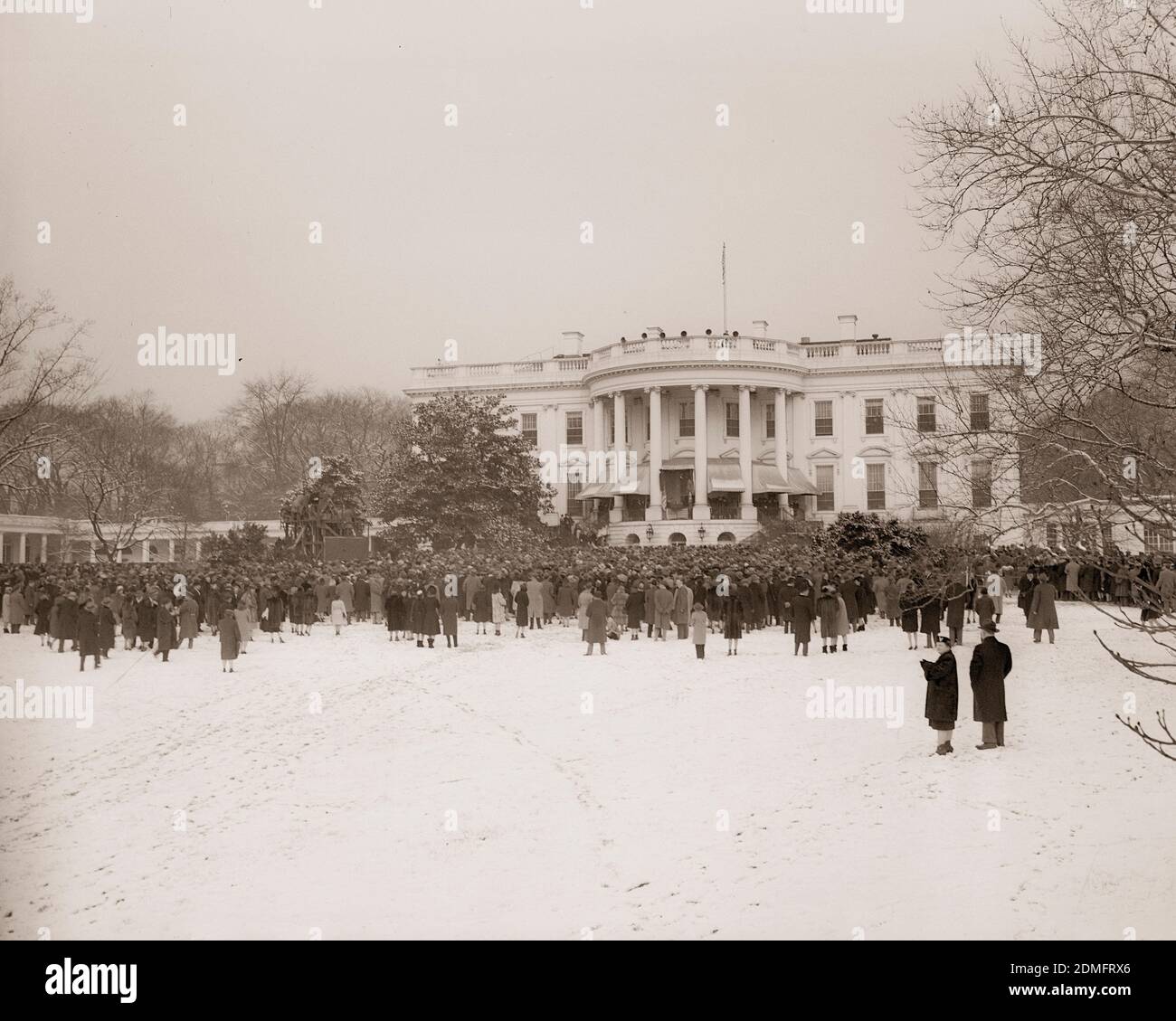 January 1945 hi-res stock photography and images - Alamy