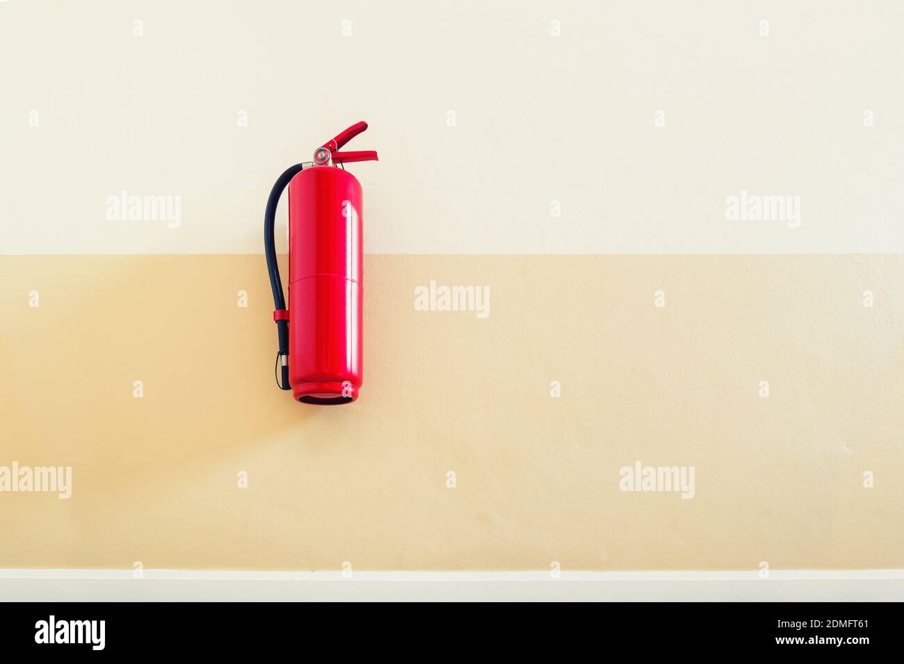 Wall Mounted Fire Extinguisher High Resolution Stock Photography and ...