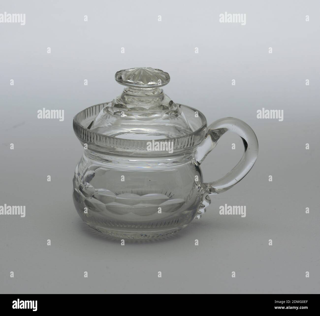 Fluted Rim High Resolution Stock Photography and Images - Alamy