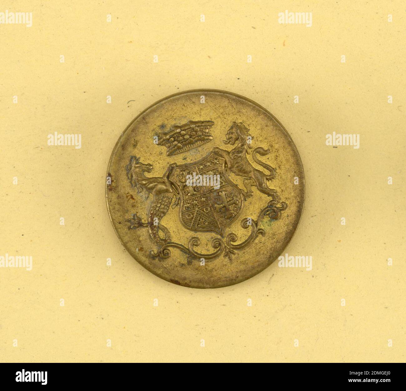 Shield with a lion hi-res stock photography and images - Alamy