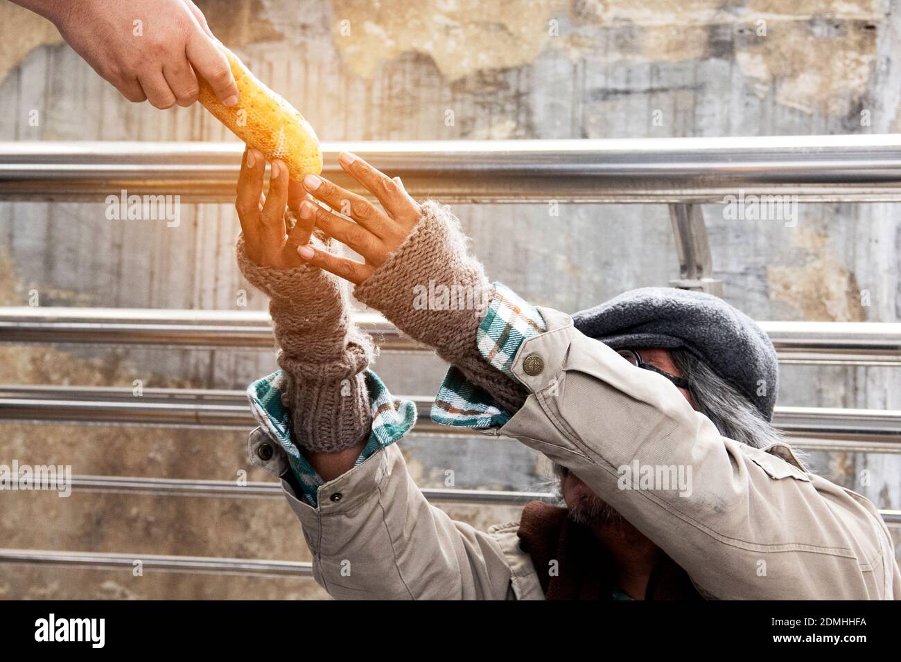 Bangkok homeless person hi-res stock photography and images - Alamy