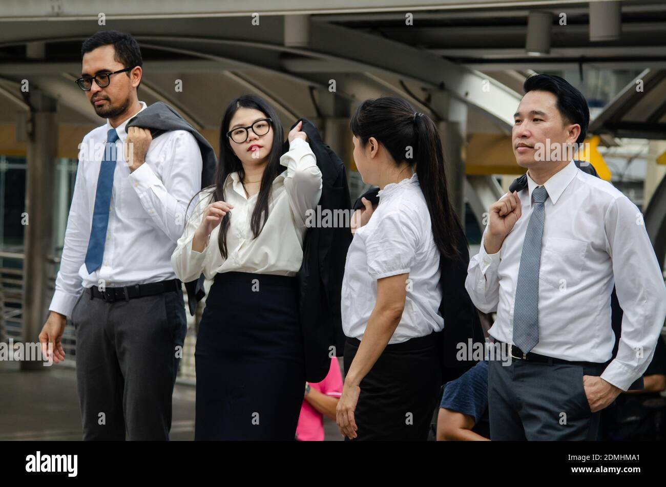 City life colleagues hi-res stock photography and images - Alamy
