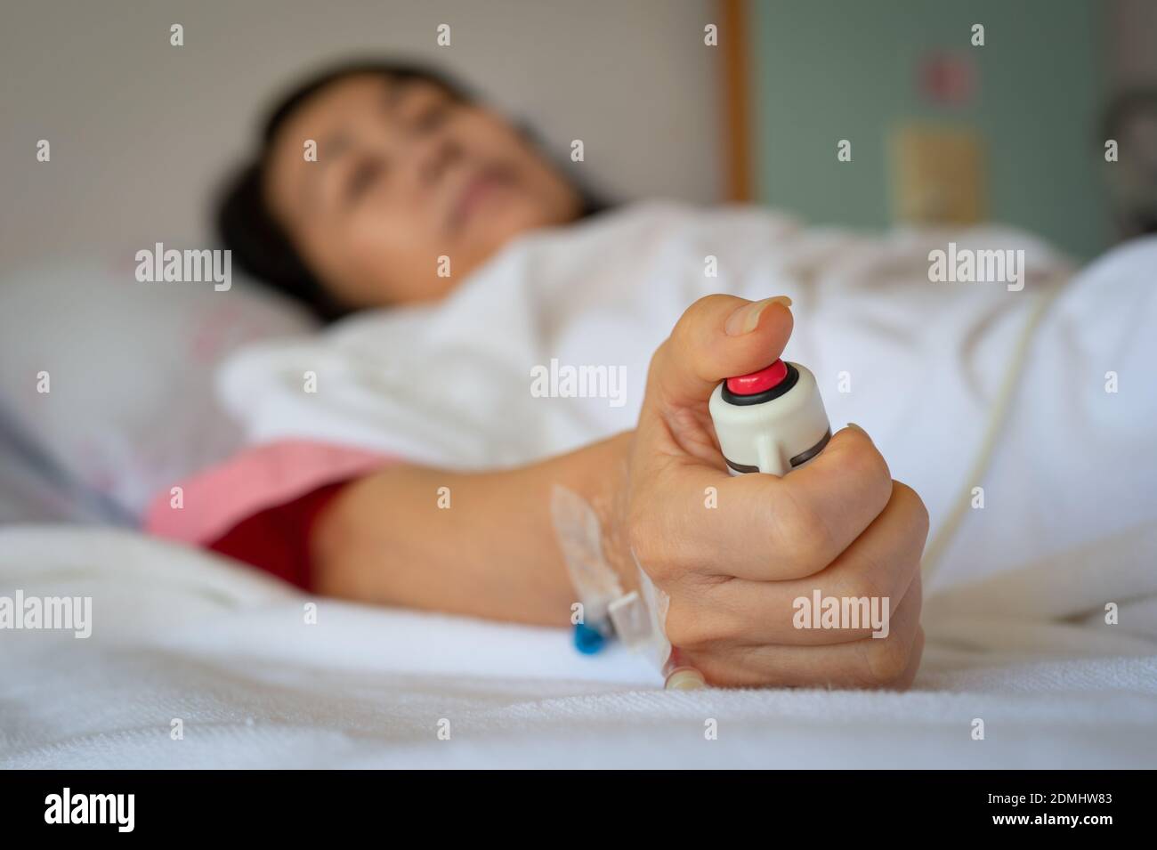 Intravenous Fluid High Resolution Stock Photography and Images - Alamy
