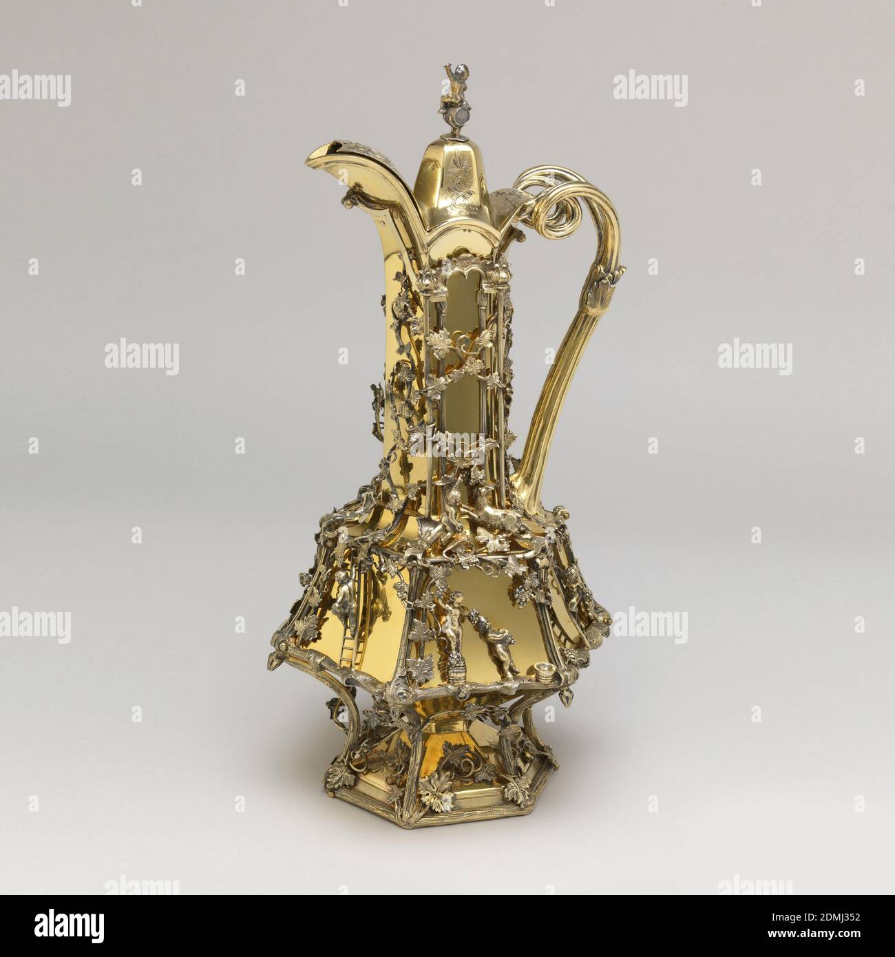 Hexagonal domed cover hi-res stock photography and images - Alamy