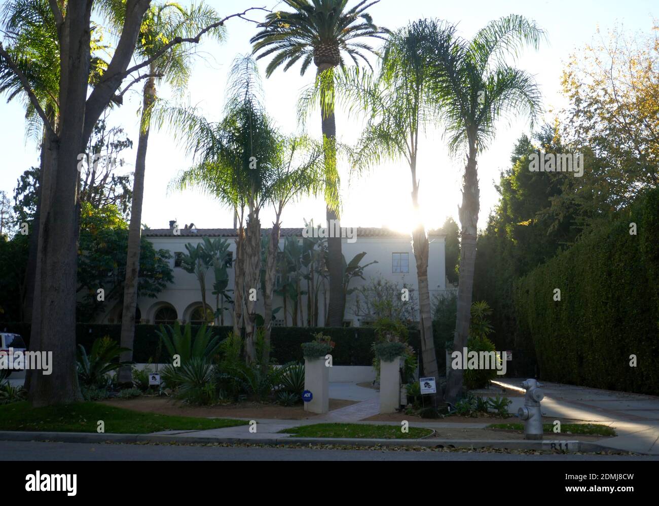 811 n alpine drive hi-res stock photography and images - Alamy