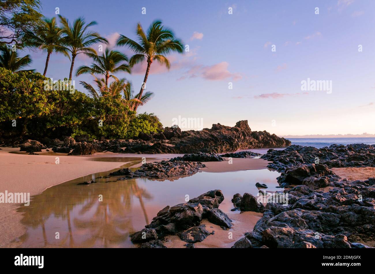 Makena beach makena cove sunset High Resolution Stock Photography and ...