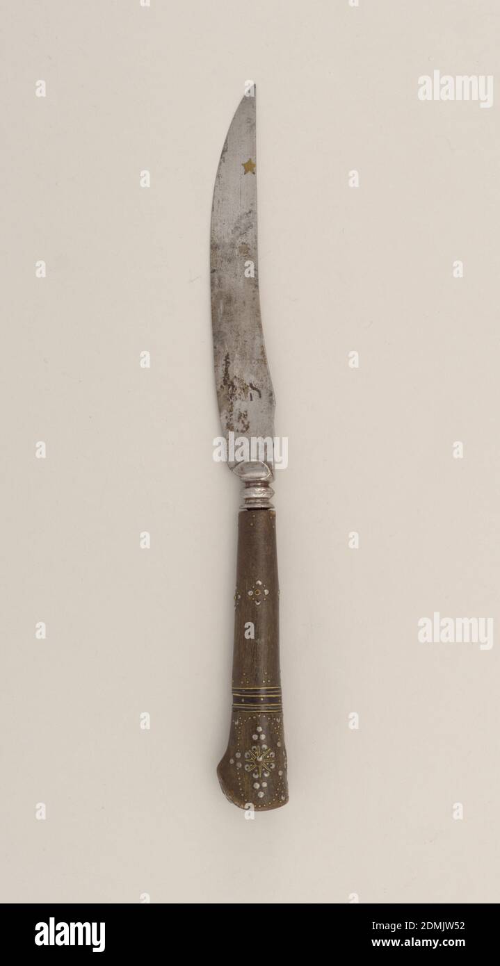 Knife, Horn, brass, steel, Scimitar-shaped blade, drop bolster with ...