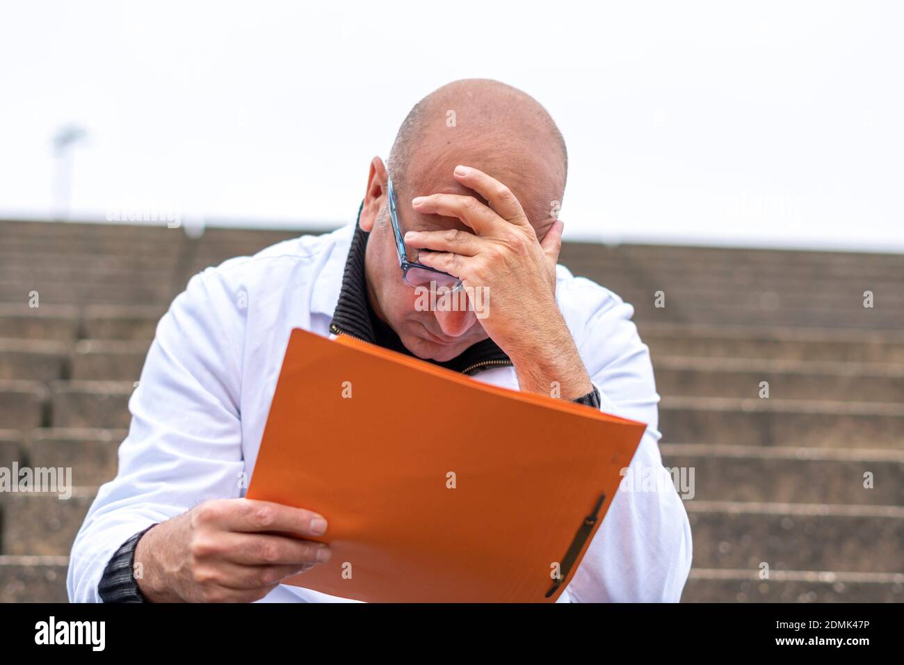 Facepalming High Resolution Stock Photography and Images - Alamy