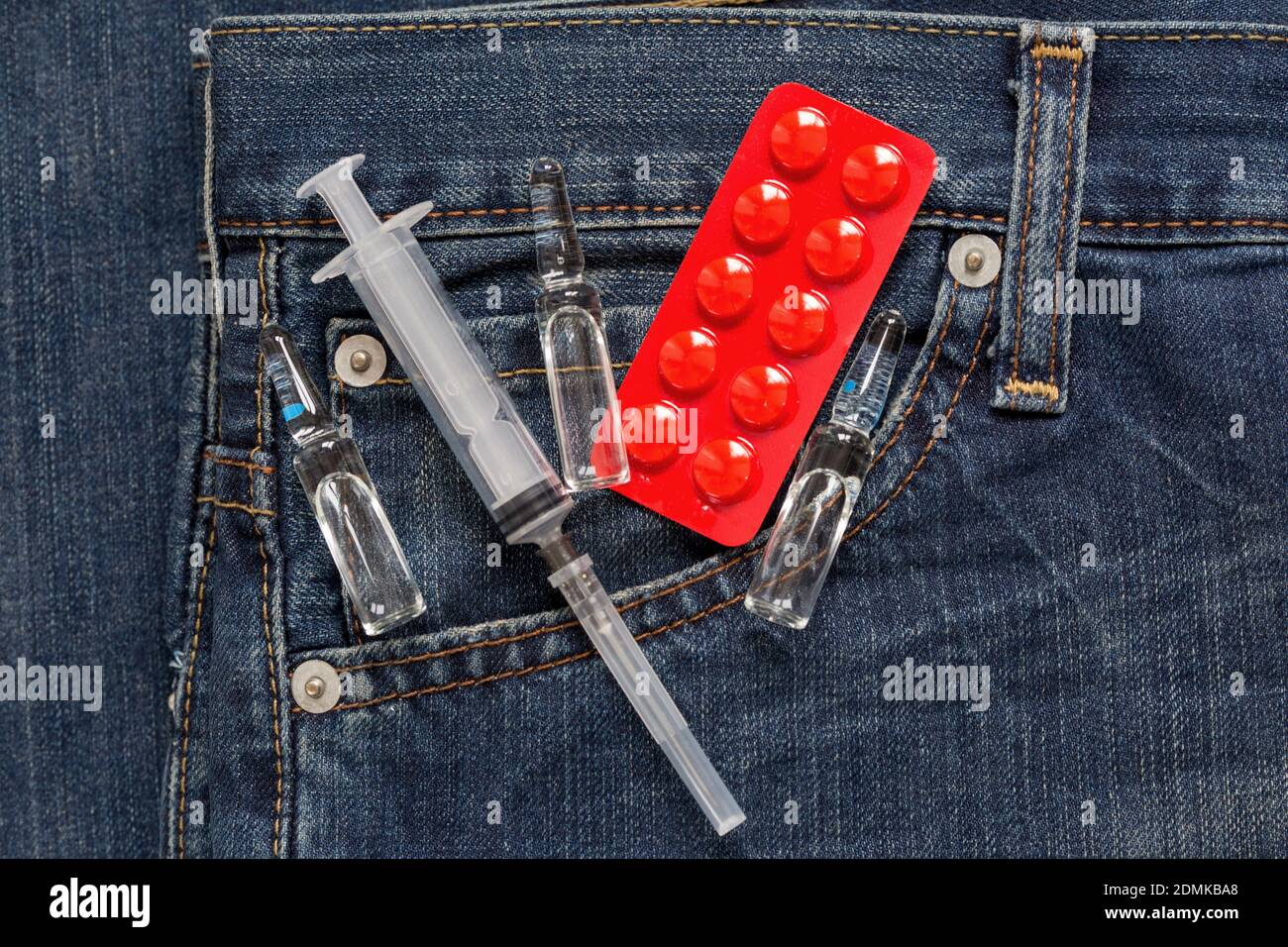 Packaging for garment hi-res stock photography and images - Alamy