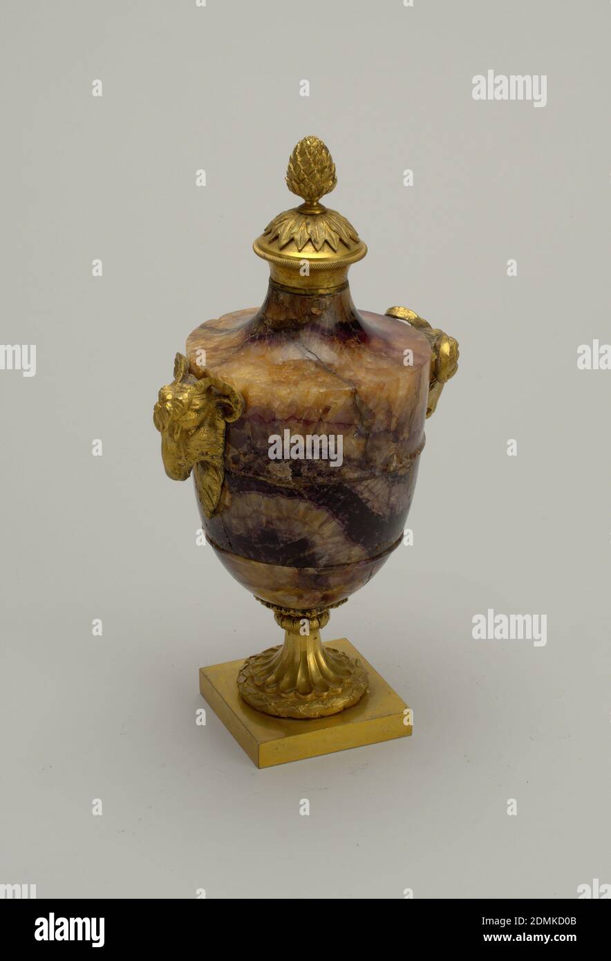 Solid spar supported hi-res stock photography and images - Alamy