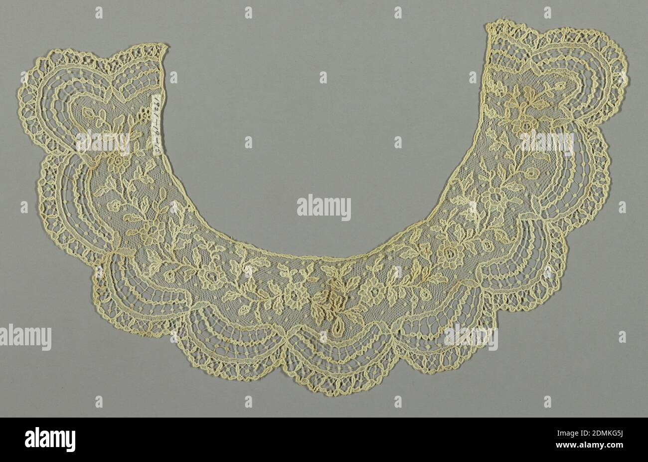 Collar, Medium: linen Technique: needle lace with ground of loop ...