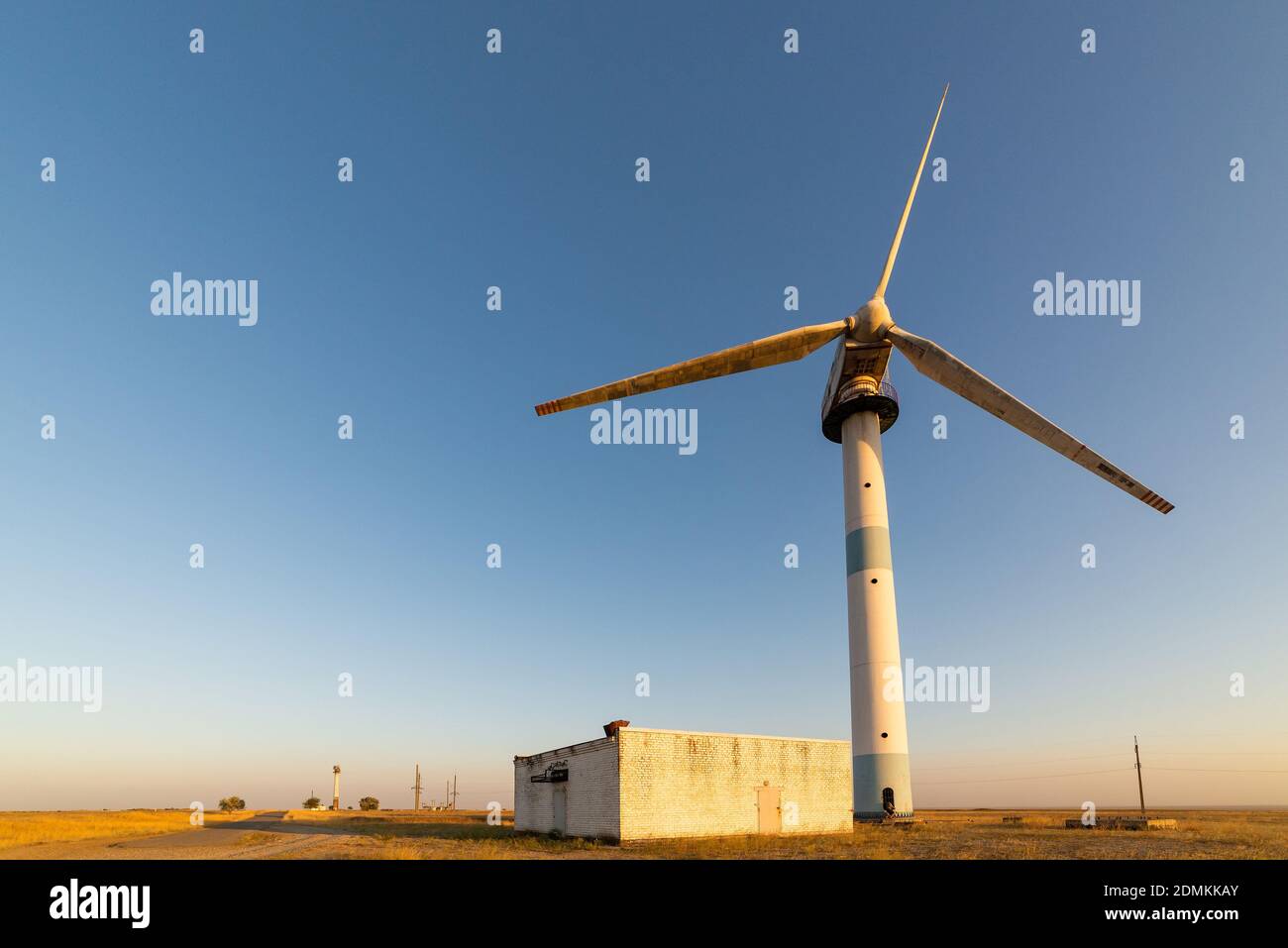 Old abandoned wind turbines in the desert landscape Stock Photo - Alamy