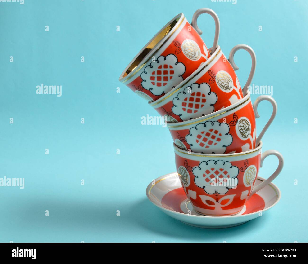 Ornate teacup stack hi-res stock photography and images - Alamy
