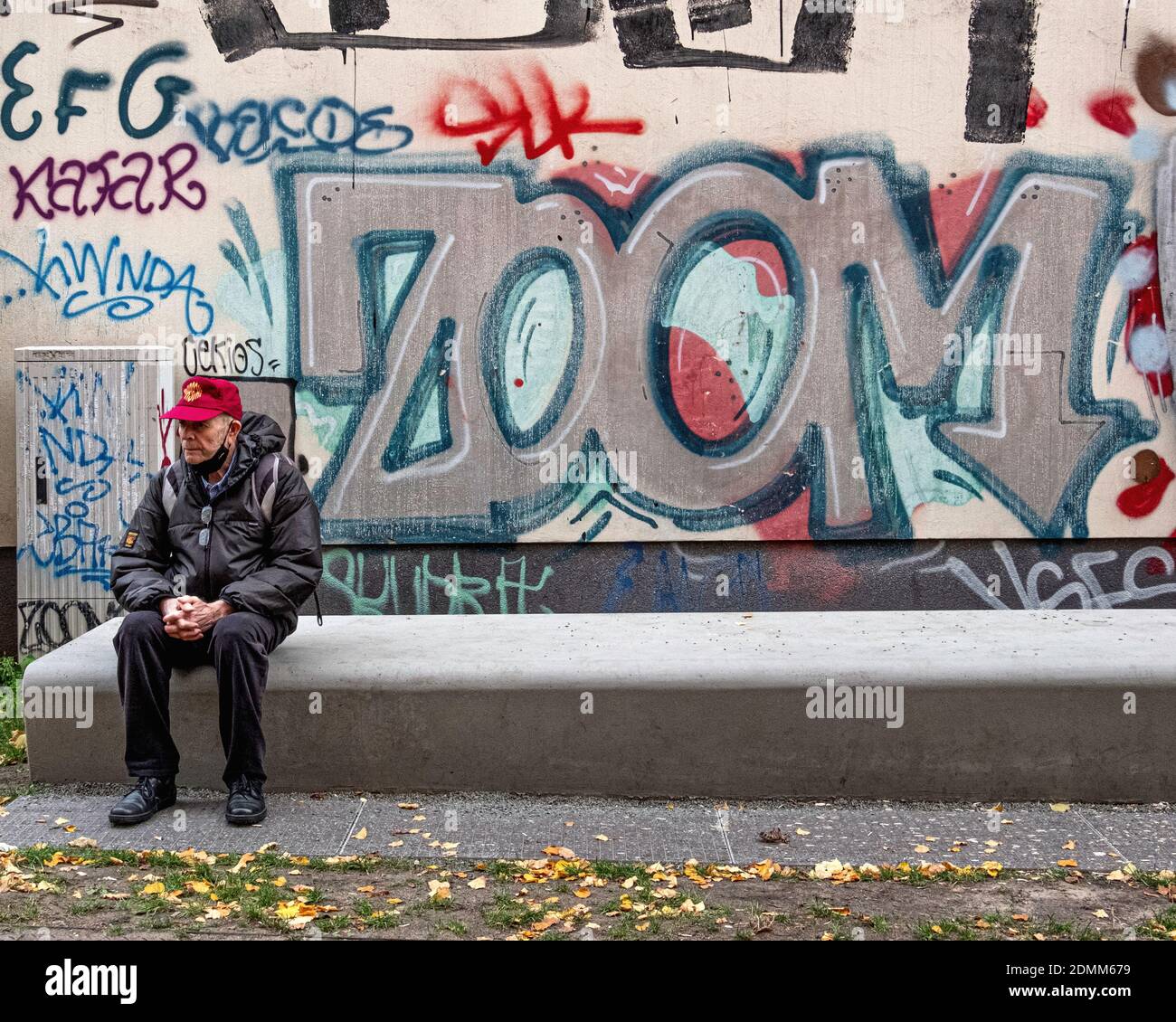 Graffiti covered old bench hi-res stock photography and images - Alamy