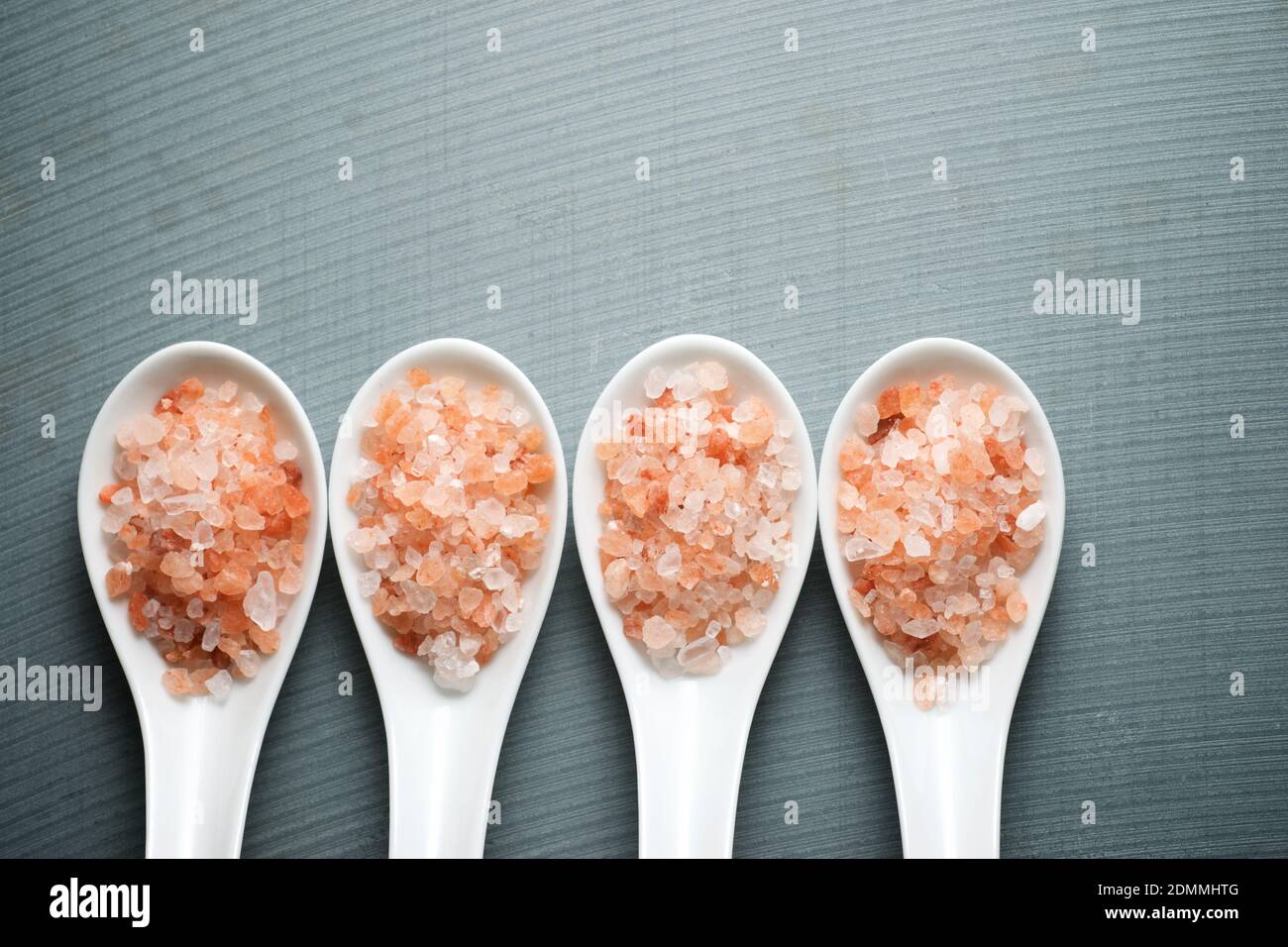 Group of four spoons hi-res stock photography and images - Alamy