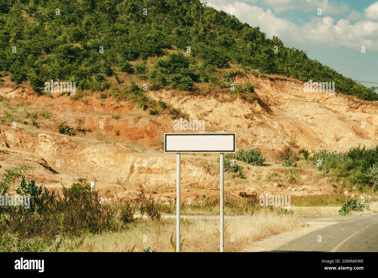 Plain road sign hi-res stock photography and images - Alamy