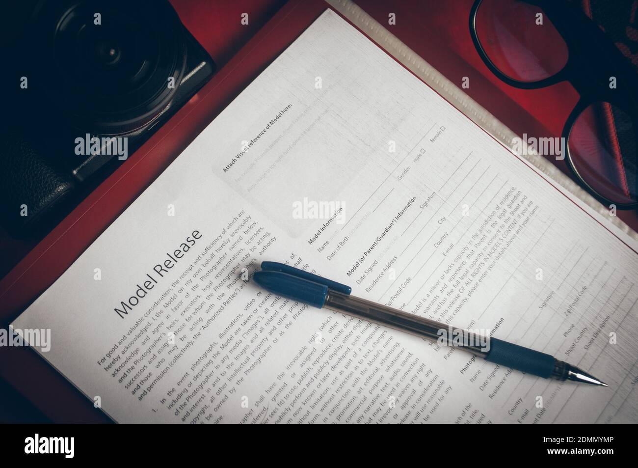 Model release form hi-res stock photography and images - Alamy