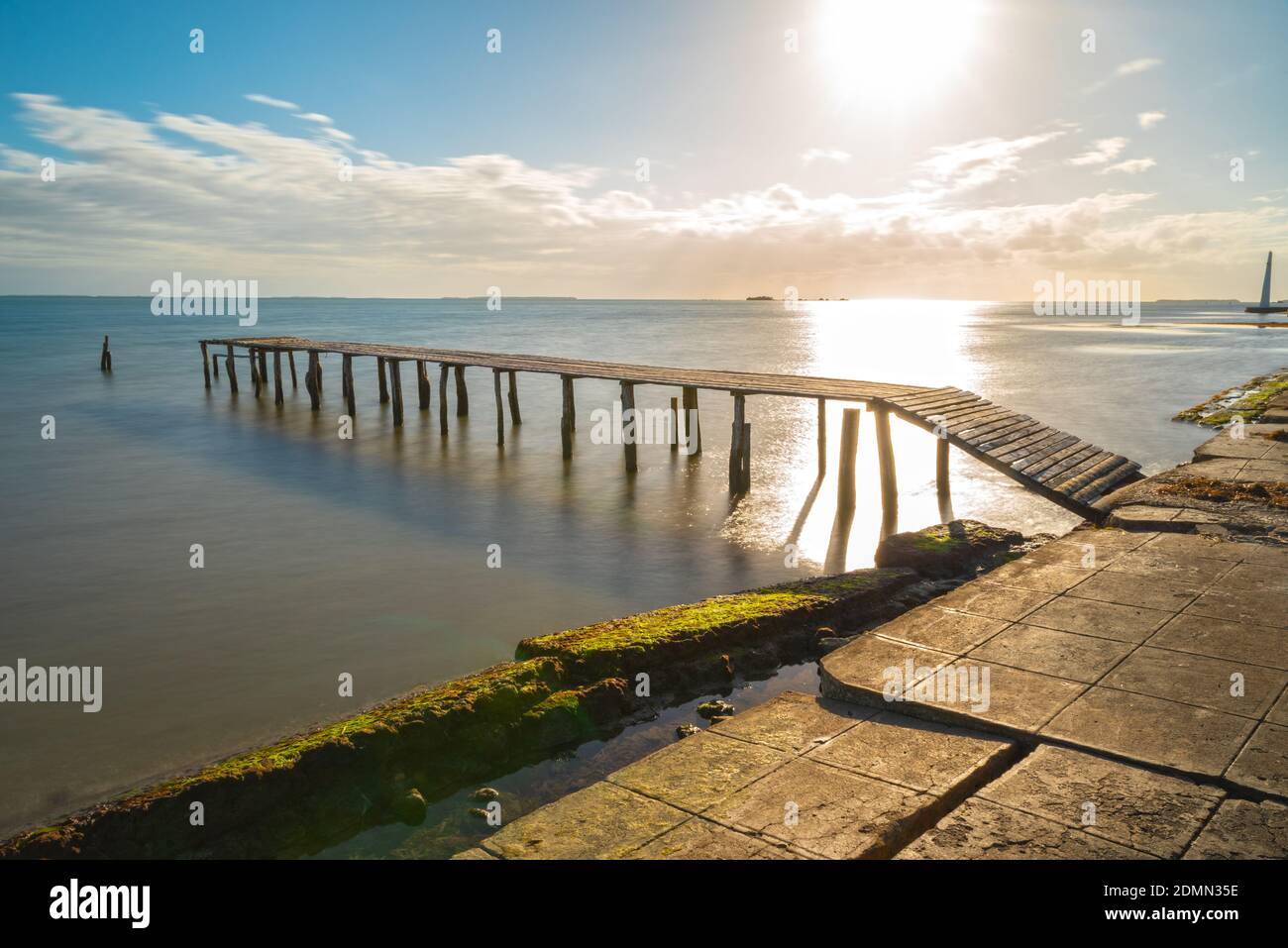 Rustic water feature hi-res stock photography and images - Alamy