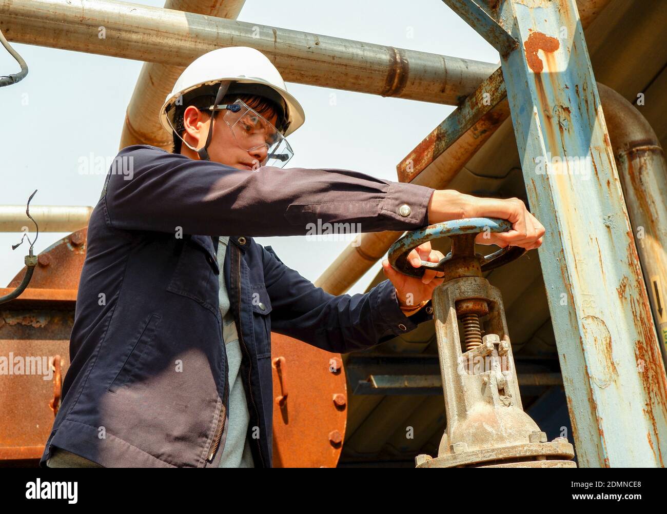 20 valve hi-res stock photography and images - Alamy