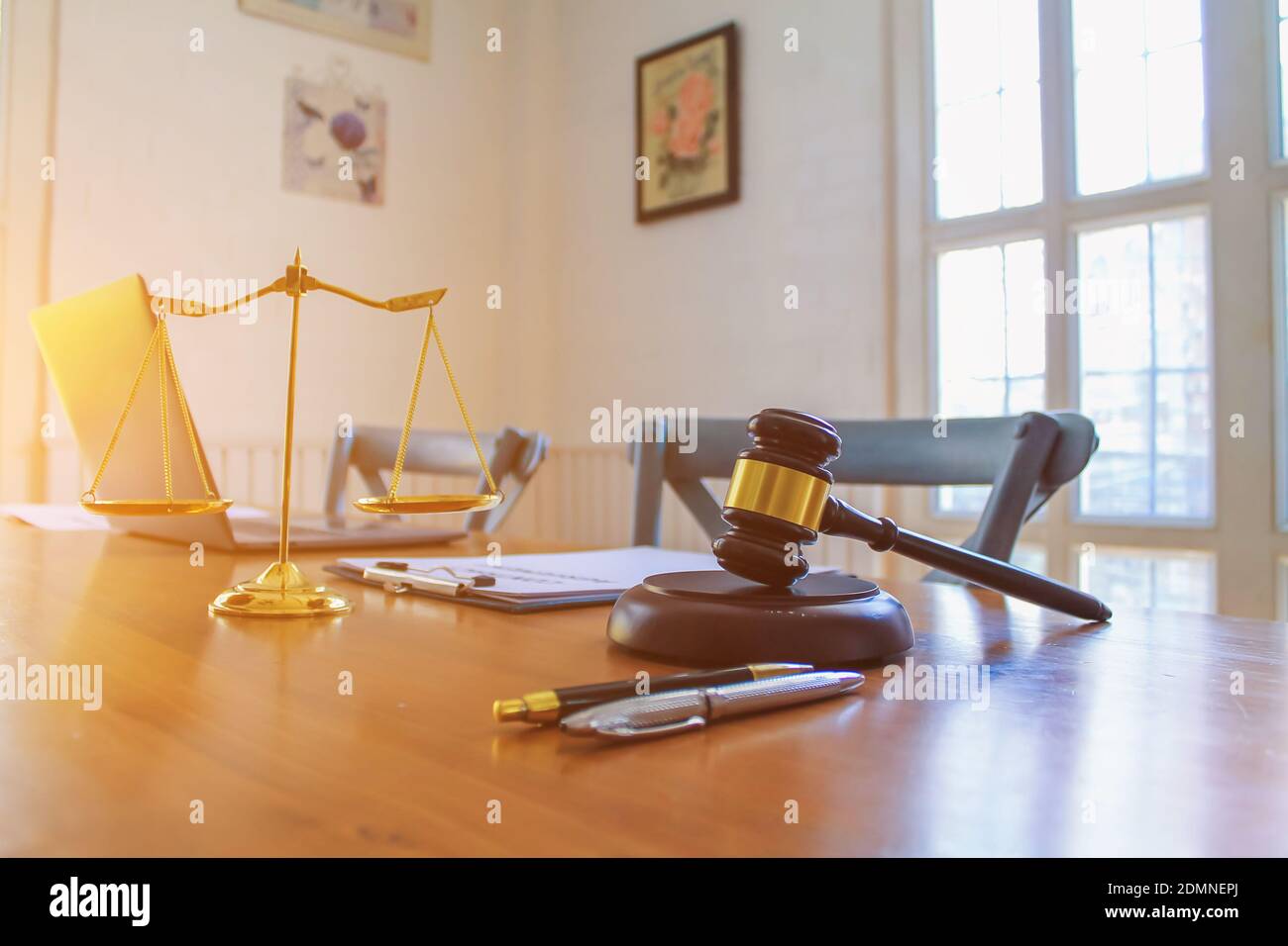Execution table hi-res stock photography and images - Alamy