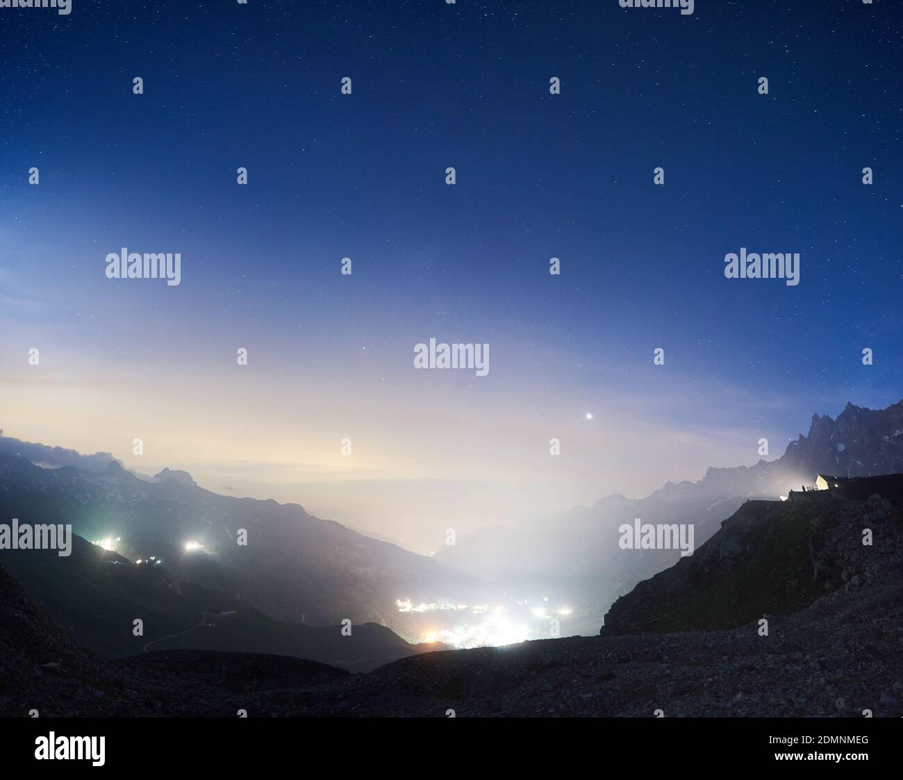 Magnificent scenery hi-res stock photography and images - Alamy