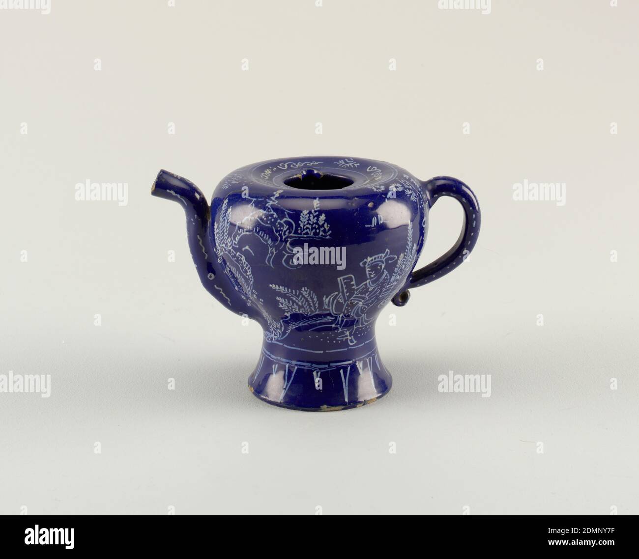 Inverted pear shaped body hi-res stock photography and images - Alamy